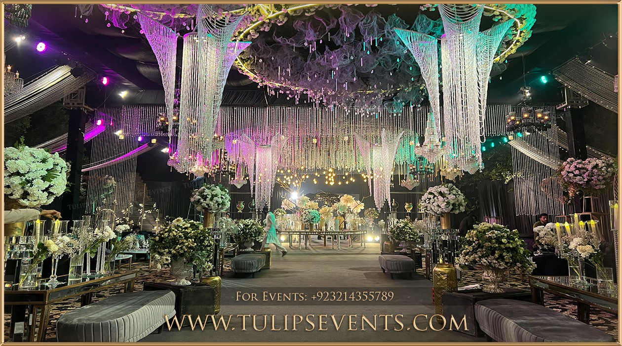 Black Gold Sangeet Night Decor Ideas in Pakistan