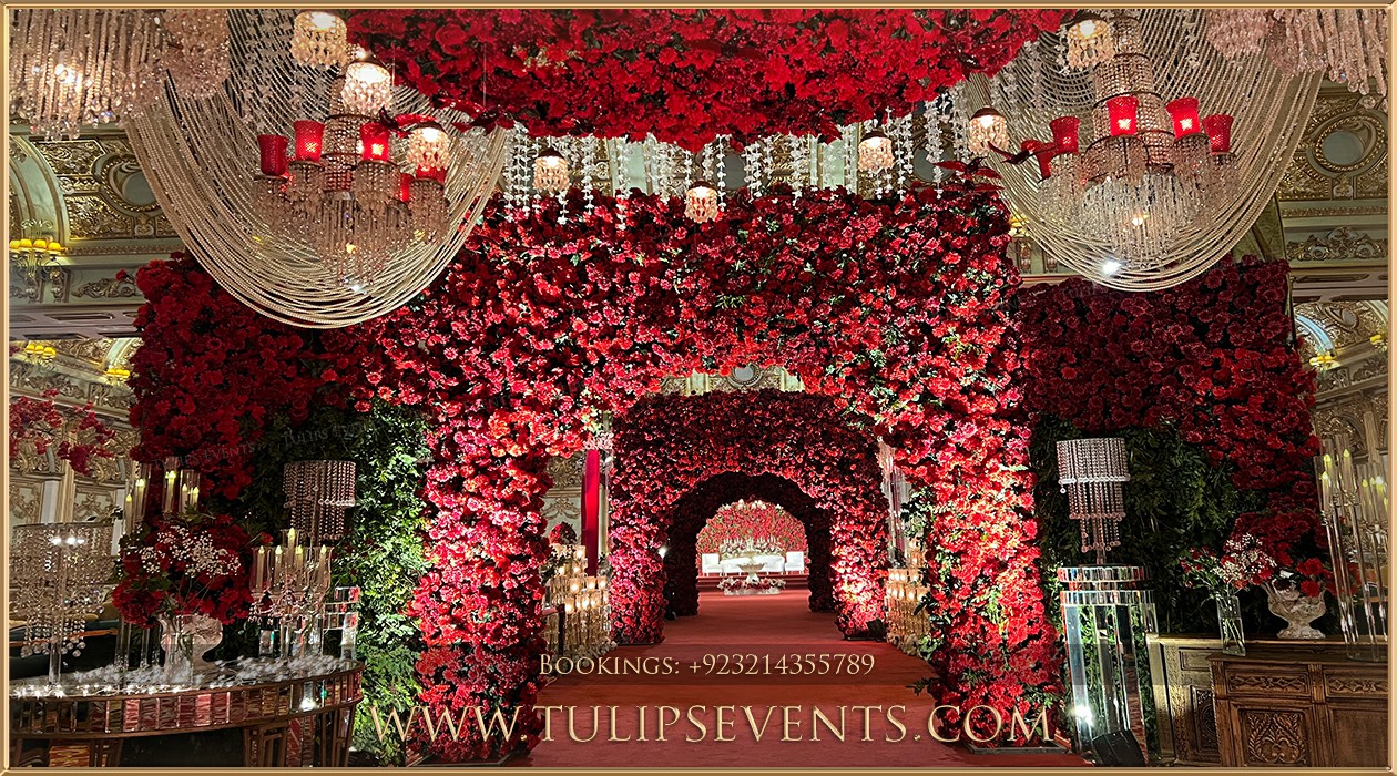 Red Baraat Wedding Décor Ideas for Bold & Elegant Events